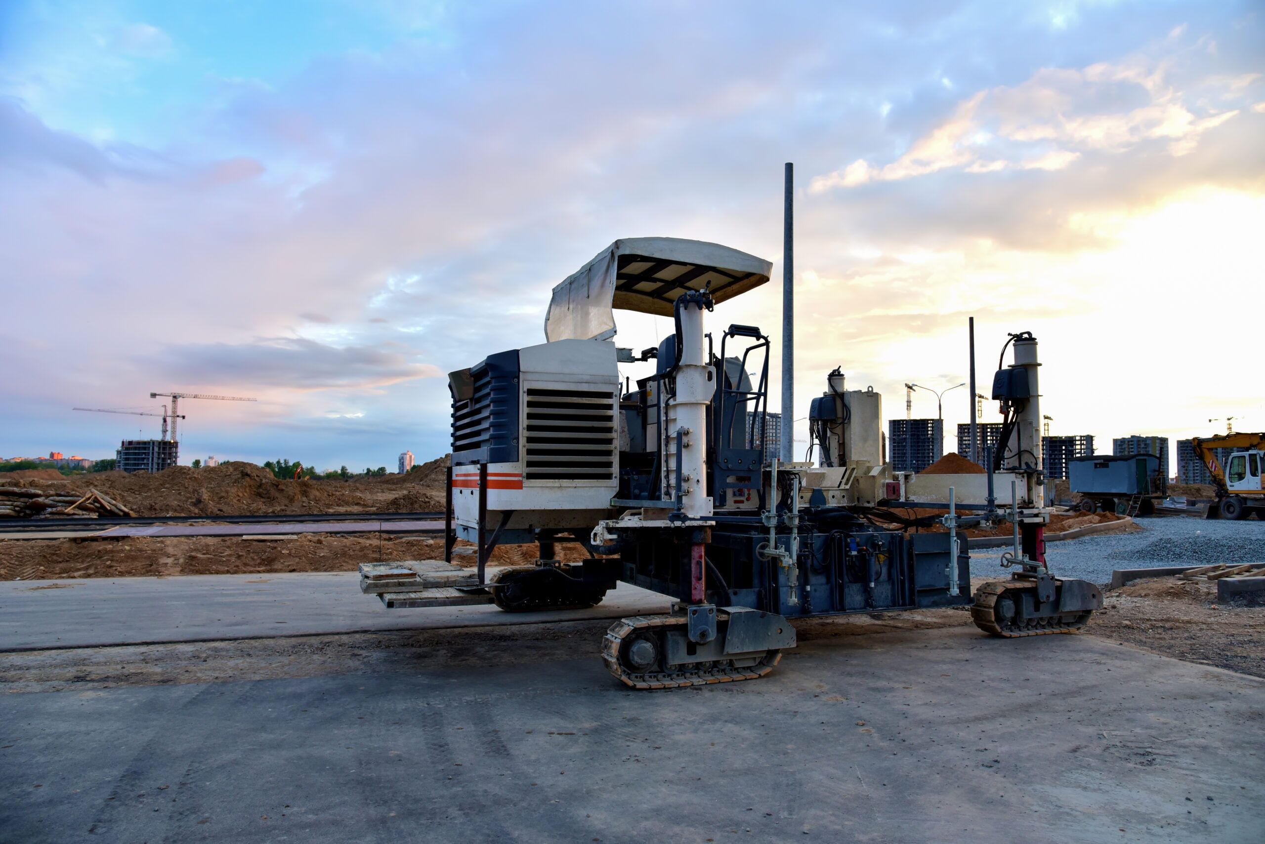 Slipform Paving vs. Fixed Form: Which is Right For Your Project?